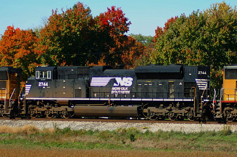 NS 2744